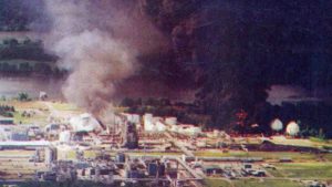 “Shell Plant Explodes”1994: Belpre, Ohio | The Pop History Dig