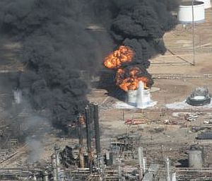 “125 Significant Incidents” U.S. Refineries, 2012 | The Pop History Dig
